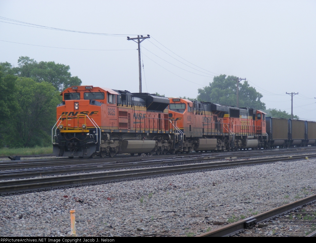 BNSF 9325